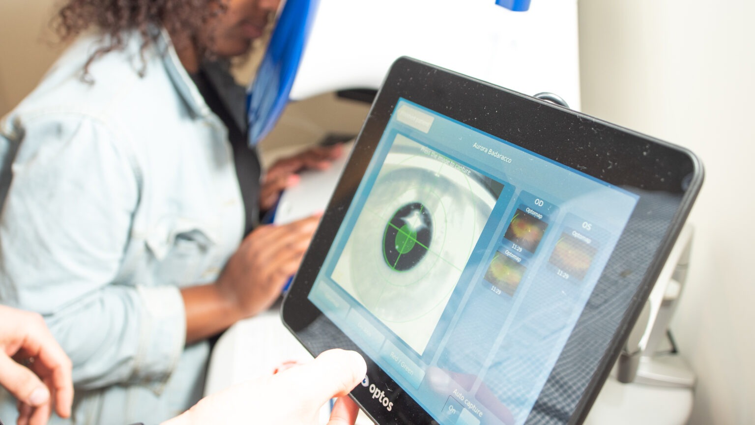 Optilight- Eyedeal Presents New Service for Patients